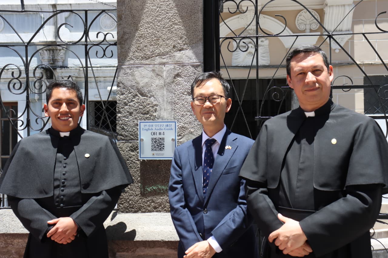 Embajada de Corea en Ecuador inaugura el servicio de audioguía en ...